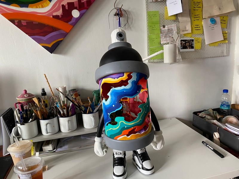 Rmb Sticker Lady Sam Lo? She was arrested in 2012 for pasting stickers ...