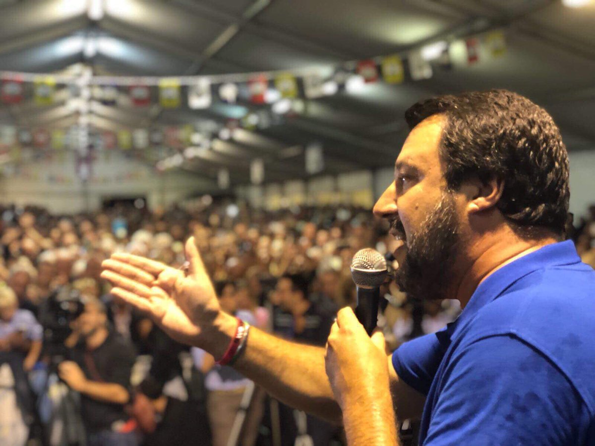 Salvini è ufficialmente indagato per il caso Diciotti Salvini è ufficialmente indagato per il caso Diciotti