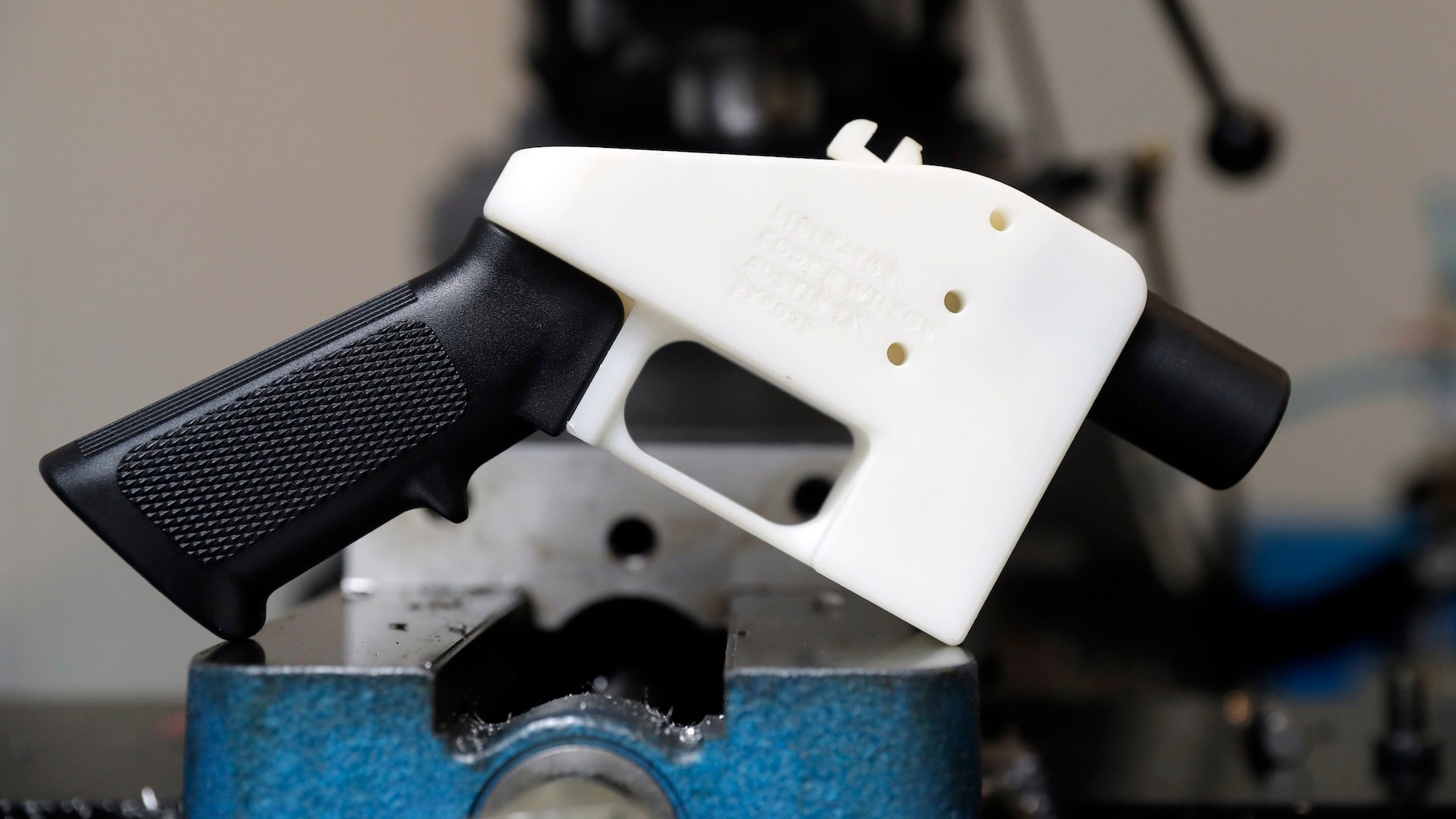 This Guy Threatened To Shoot Up A School With A 3D printed Gun VICE News This Guy Threatened To Shoot Up A School With A 3D printed Gun VICE News