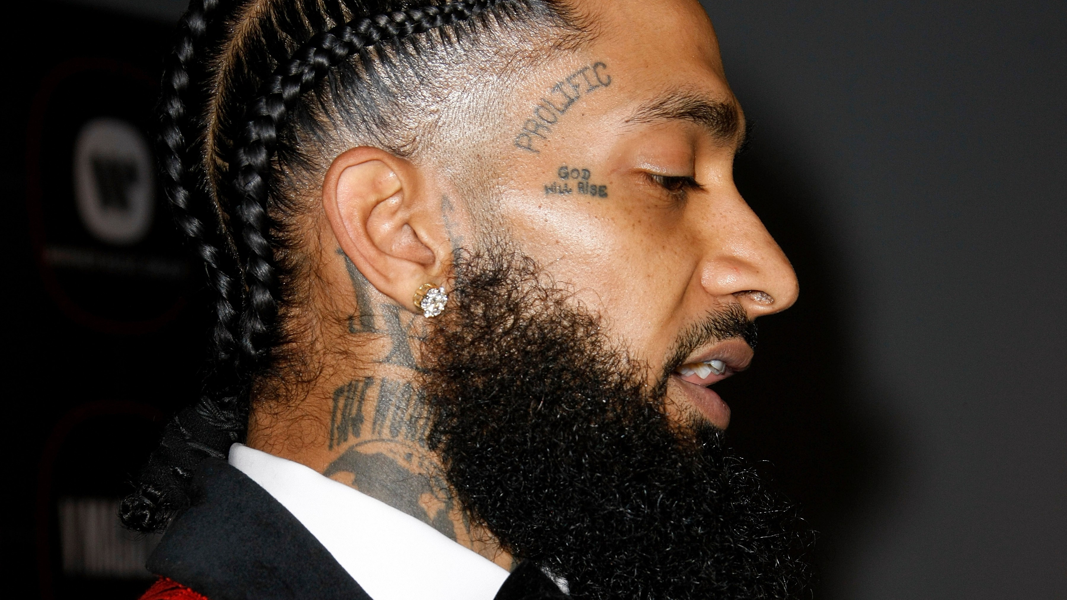 Police arrest man suspected of killing LA rapper Nipsey Hussle – VICE News Police arrest man suspected of killing LA rapper Nipsey Hussle – VICE News